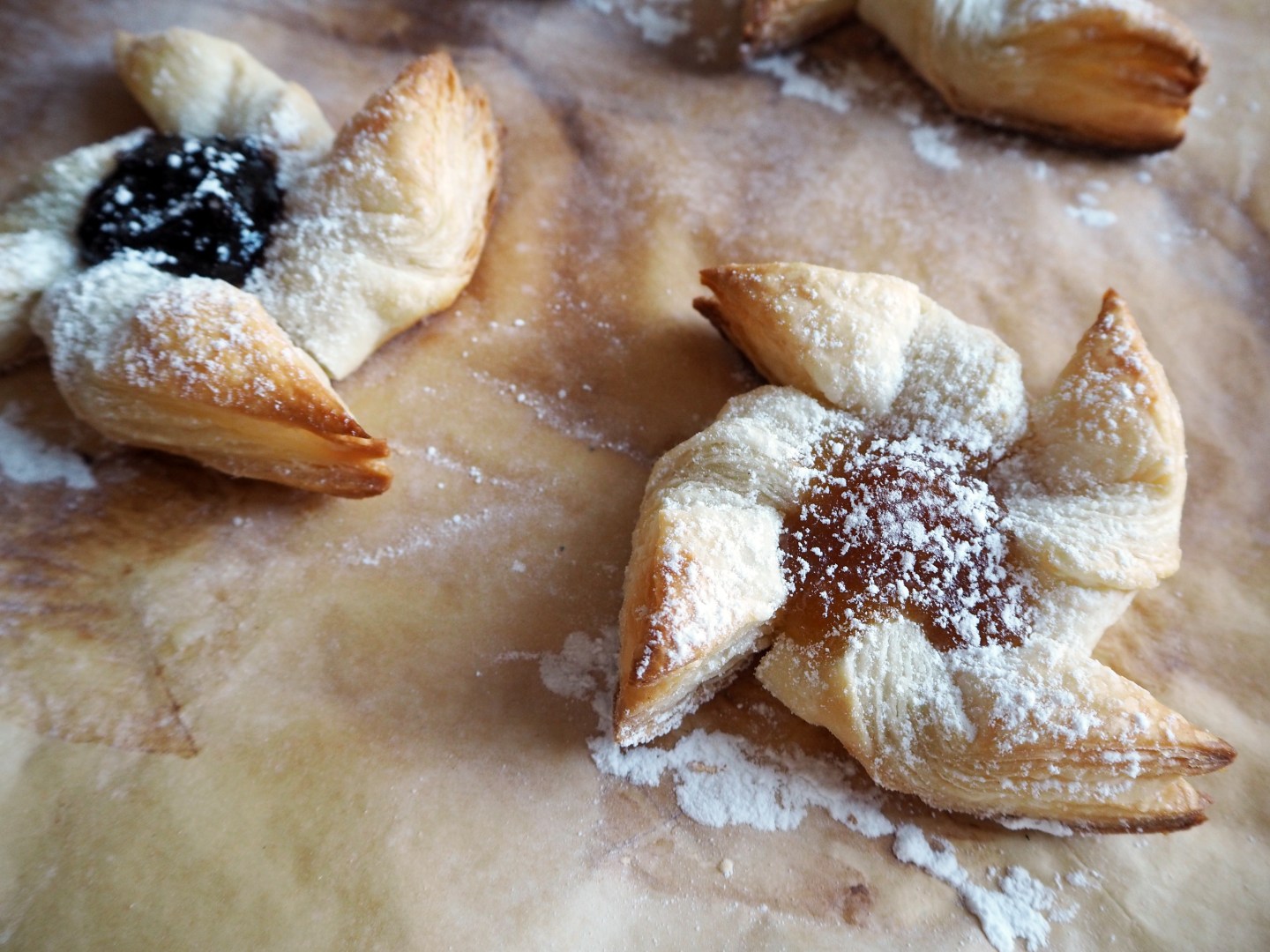 Joulutorttu // Tähtitorttu – Finnish Pinwheel Shaped Christmas Tarts ...