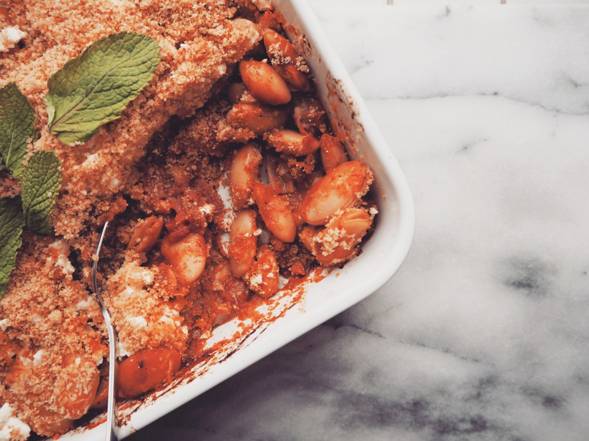 Giant Baked Beans With Tomato Sauce – These Beans Are As Big As My Head ...