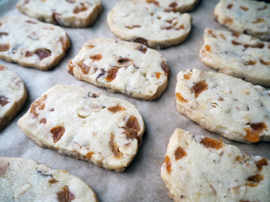 Shortbread Cookies With Hazelnuts And Dried Apricots | My Dear Kitchen ...